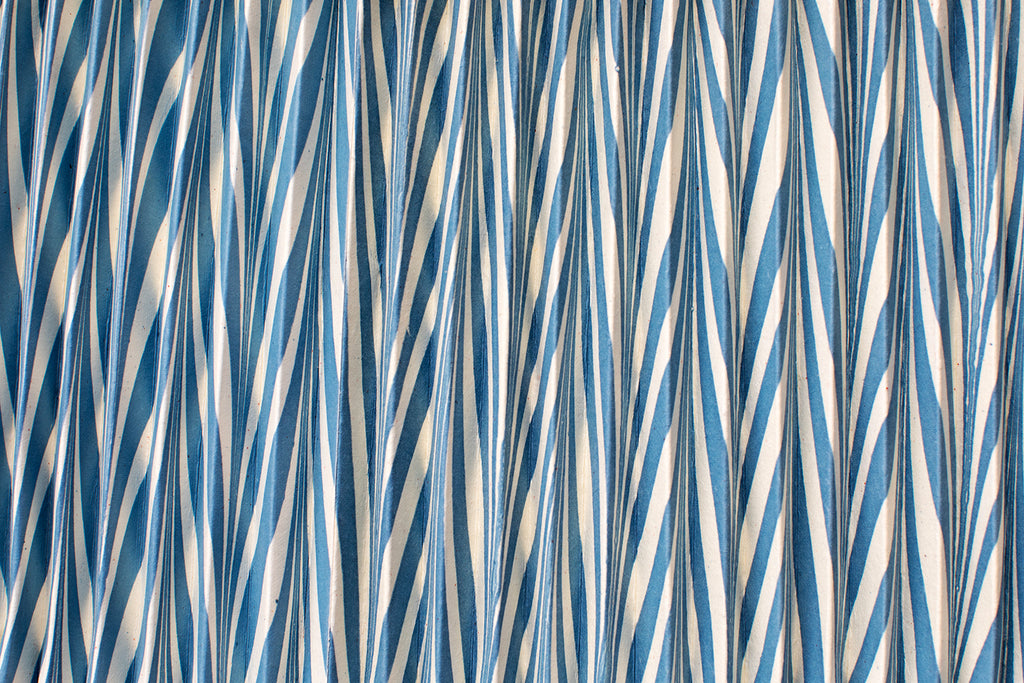 Pleated Blue Banyan – Rosi de Ruig